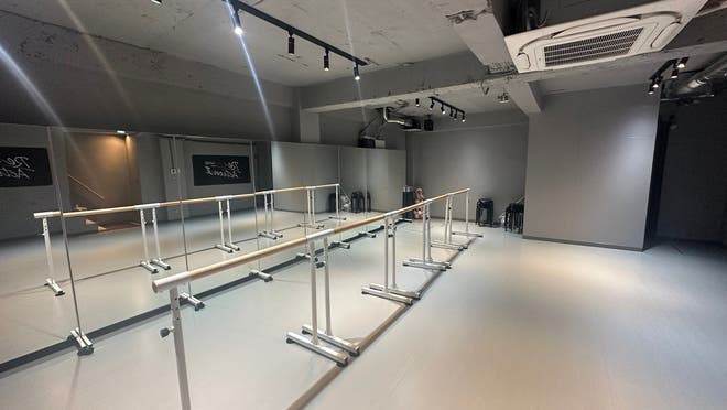 駅チカ!<広さ50㎡>ダンス/ヨガ/演劇などの練習・プライベートレッスンなどに最適のレンタルスタジオの写真4