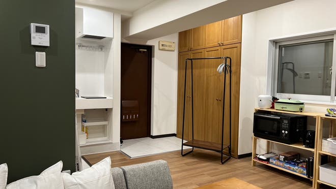 渋谷駅徒歩6分🚶♀️白×木目の大人おしゃれスぺース🌿女子会・推し活・誕生日会・映画鑑賞✨65型TV◎忘年会・クリスマス🎄の写真28