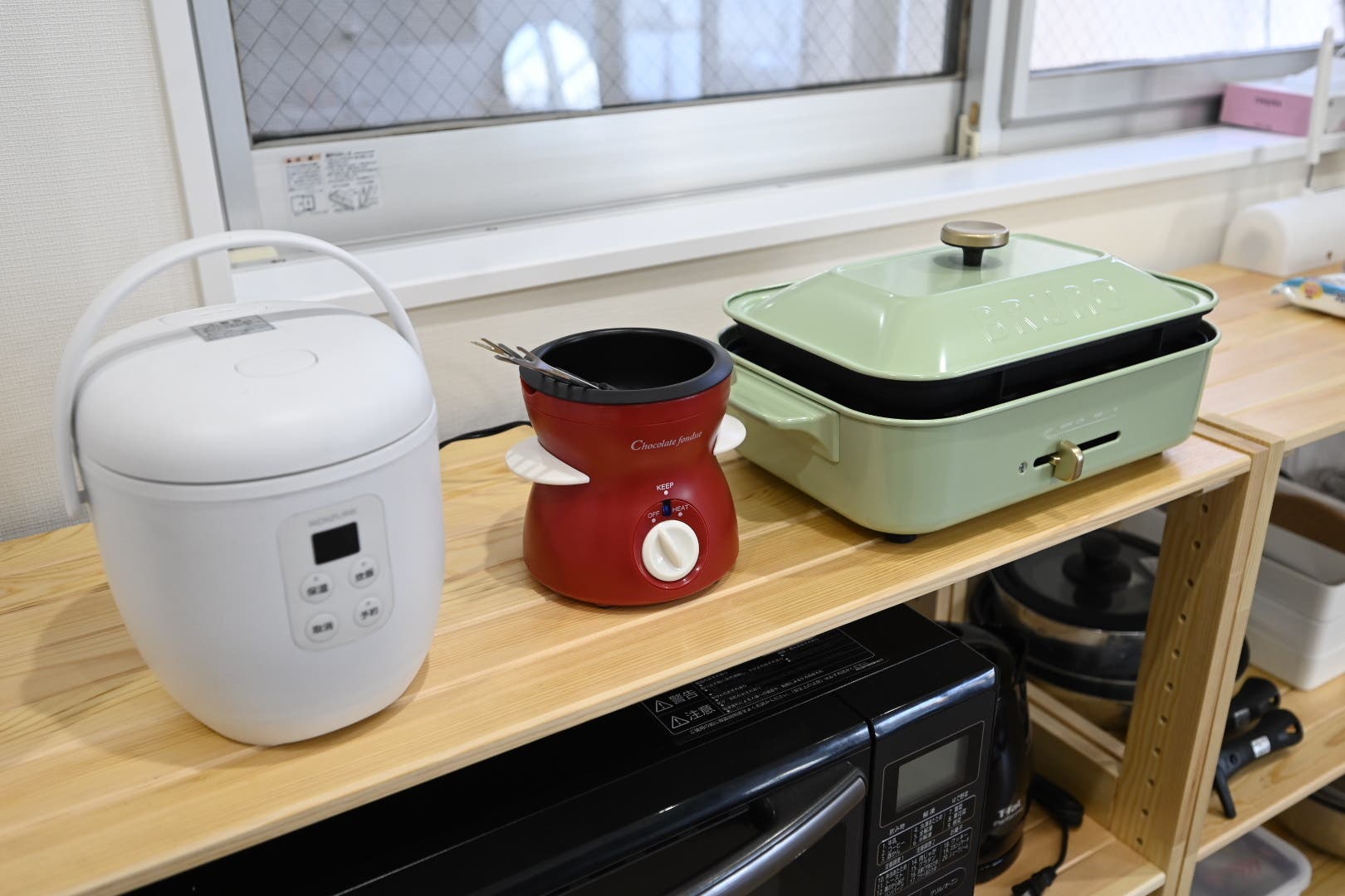 渋谷駅徒歩6分🚶‍♀️白×木目の大人おしゃれスぺース🌿女子会・推し活・誕生日会・映画鑑賞✨65型TV◎忘年会・クリスマス🎄の写真22