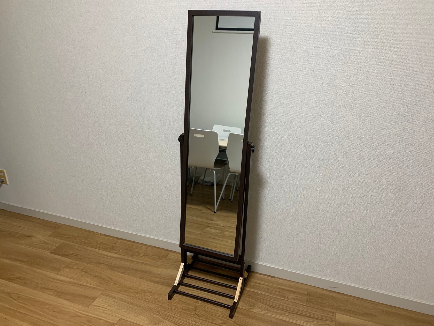 天神駅4分｜充実備品＆使いやすさ◎の貸し会議室｜光Wi-Fi/ホワイトボード/姿見/プロジェクター/モニター|会議|作業etc.の写真5