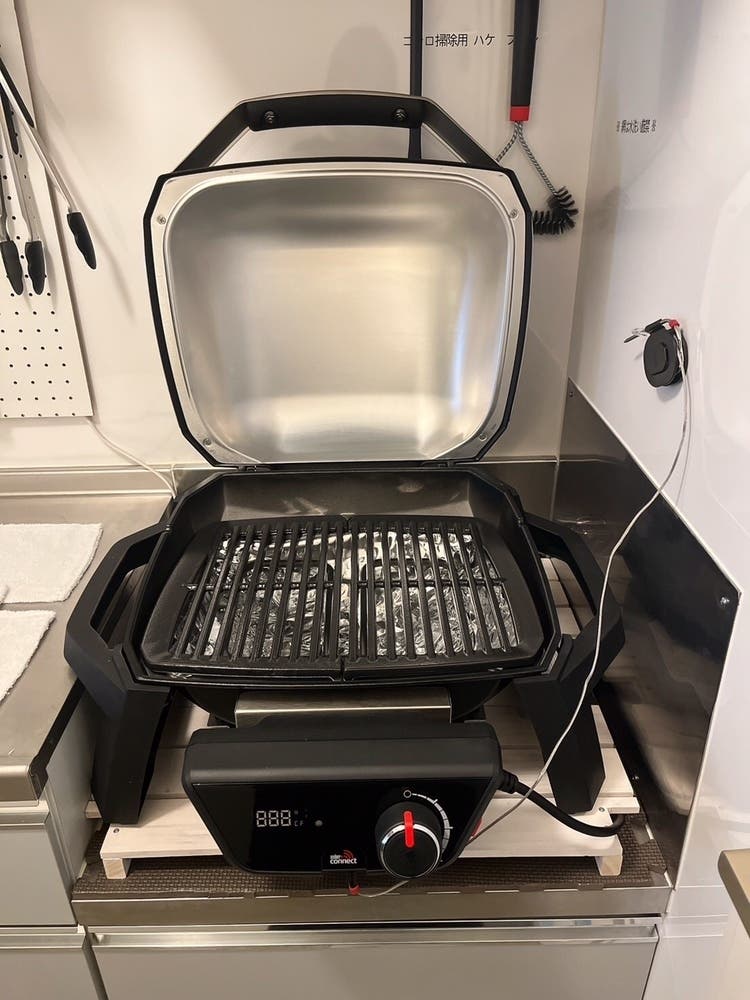 電気BBQグリル（WEBER）の画像1