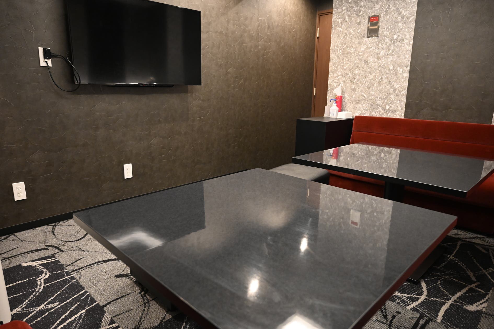 【赤坂駅 徒歩5分】カラオケルーム🎤ロケ収録、tiktok、YouTube撮影🎥オフ会🍃会議✨ポートレート・MV・PV🎥の写真8