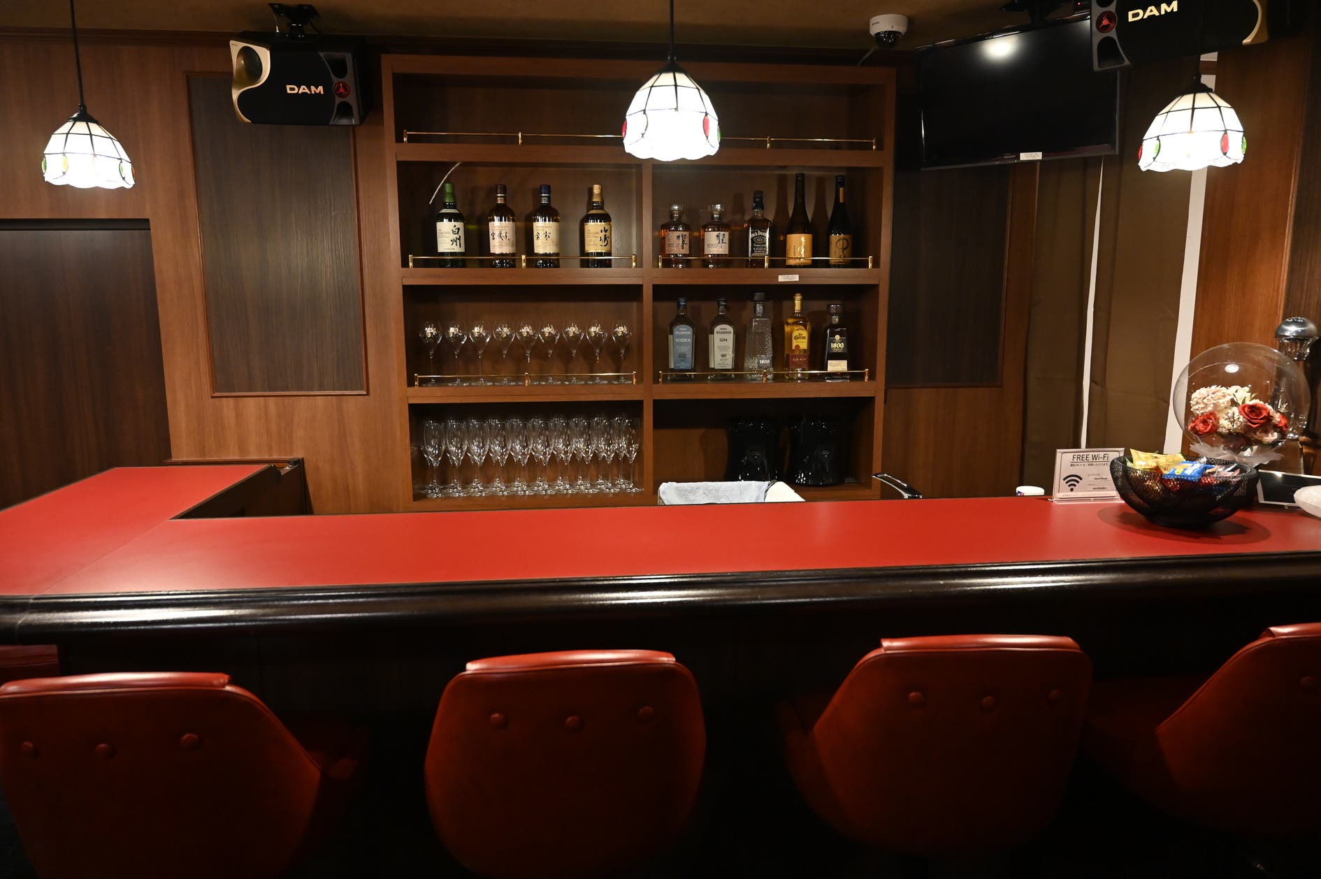 【赤坂駅 徒歩5分】BARルーム🍷ロケ収録、tiktok、YouTube撮影🎥オフ会🍃女子会✨ポートレート・MV・PV🎥の写真9