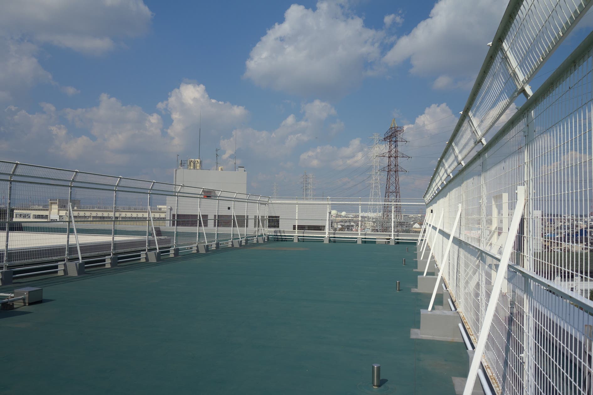 ＜廃校の屋上＞　小学校の屋上で撮影ができるねん！の写真5