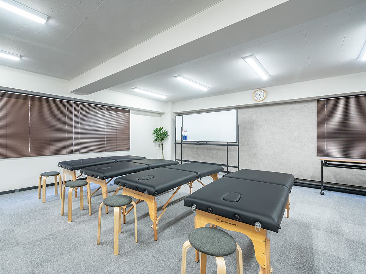  【ROOMs第2会議室】八丁堀駅 徒歩3分 最大44名/光回線/会議/セミナー/ボドゲ/面接/研修/施術/撮影【安い・綺麗】の写真6