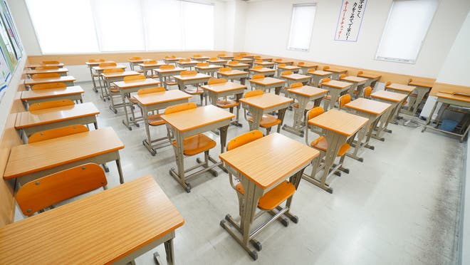 <英進館天神本館3号館レンタルスペース704>49名収容教室💺セミナー/ワークショップ/会議の写真3