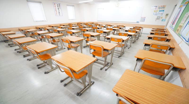 ＜英進館天神本館3号館レンタルスペース704＞49名収容教室💺セミナー/ワークショップ/会議