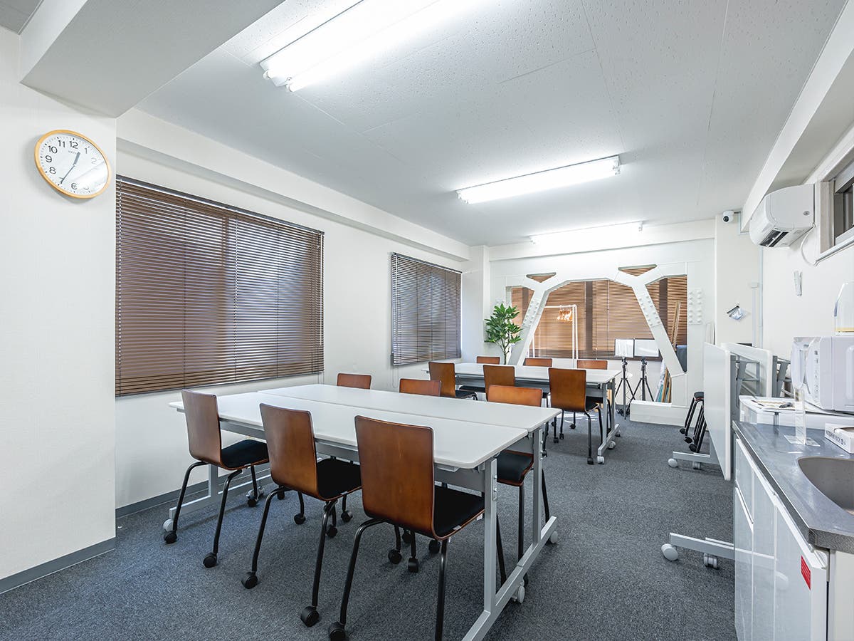  【ROOMs第1会議室】神田駅 東口1分 最大18名/光回線/施術ベット3台/会議/ボドゲ/セミナー/研修/撮影【安い・綺麗】の写真7