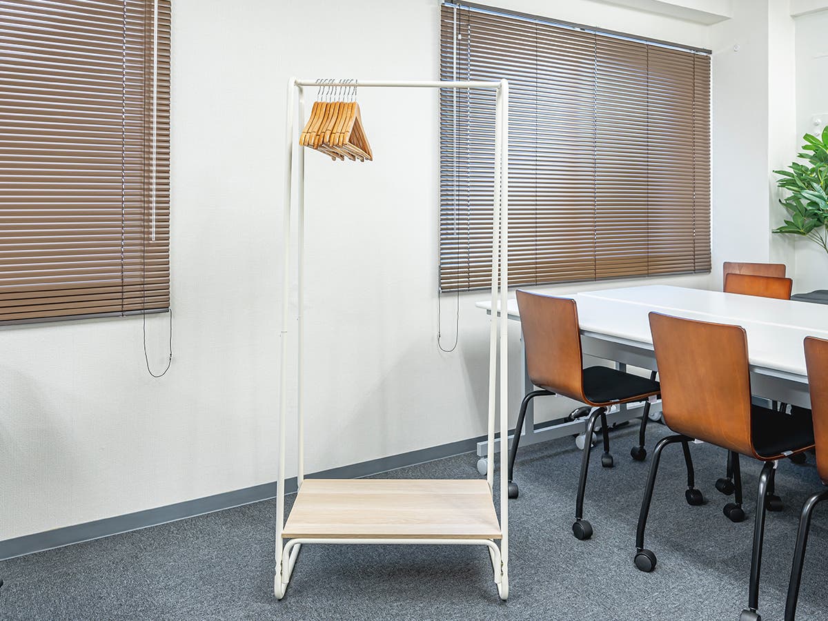  【ROOMs第1会議室】神田駅 東口1分 最大18名/光回線/施術ベット3台/会議/ボドゲ/セミナー/研修/撮影【安い・綺麗】の写真24