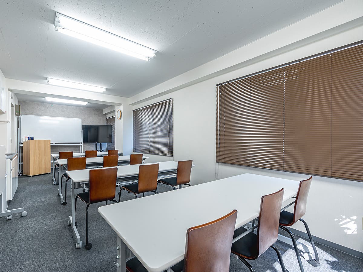  【ROOMs第1会議室】神田駅 東口1分 最大18名/光回線/施術ベット3台/会議/ボドゲ/セミナー/研修/撮影【安い・綺麗】の写真5