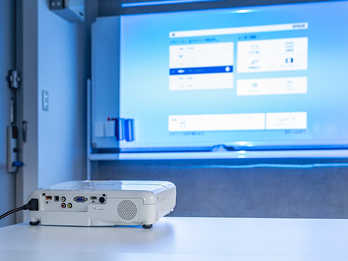  【ROOMs第1会議室】神田駅 東口1分 最大18名/光回線/施術ベット3台/会議/ボドゲ/セミナー/研修/撮影【安い・綺麗】の写真11