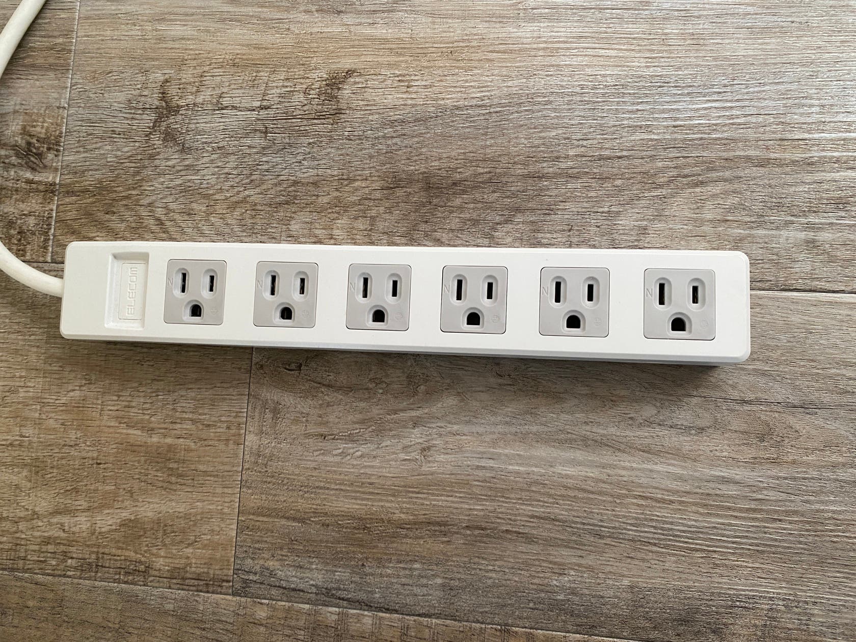 神戸【阪急六甲駅徒歩８分】１時間1,100円／フリードリンク付き6名会議室の写真6