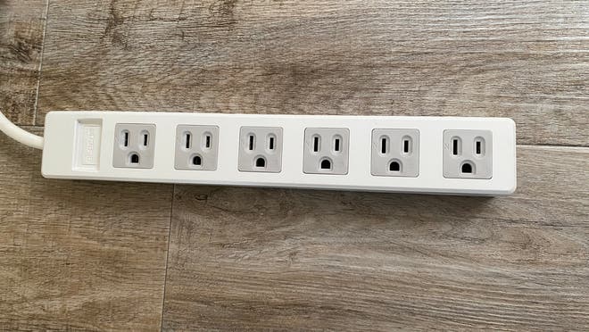 神戸【阪急六甲駅徒歩8分】1時間1,100円/フリードリンク付き6名会議室の写真6