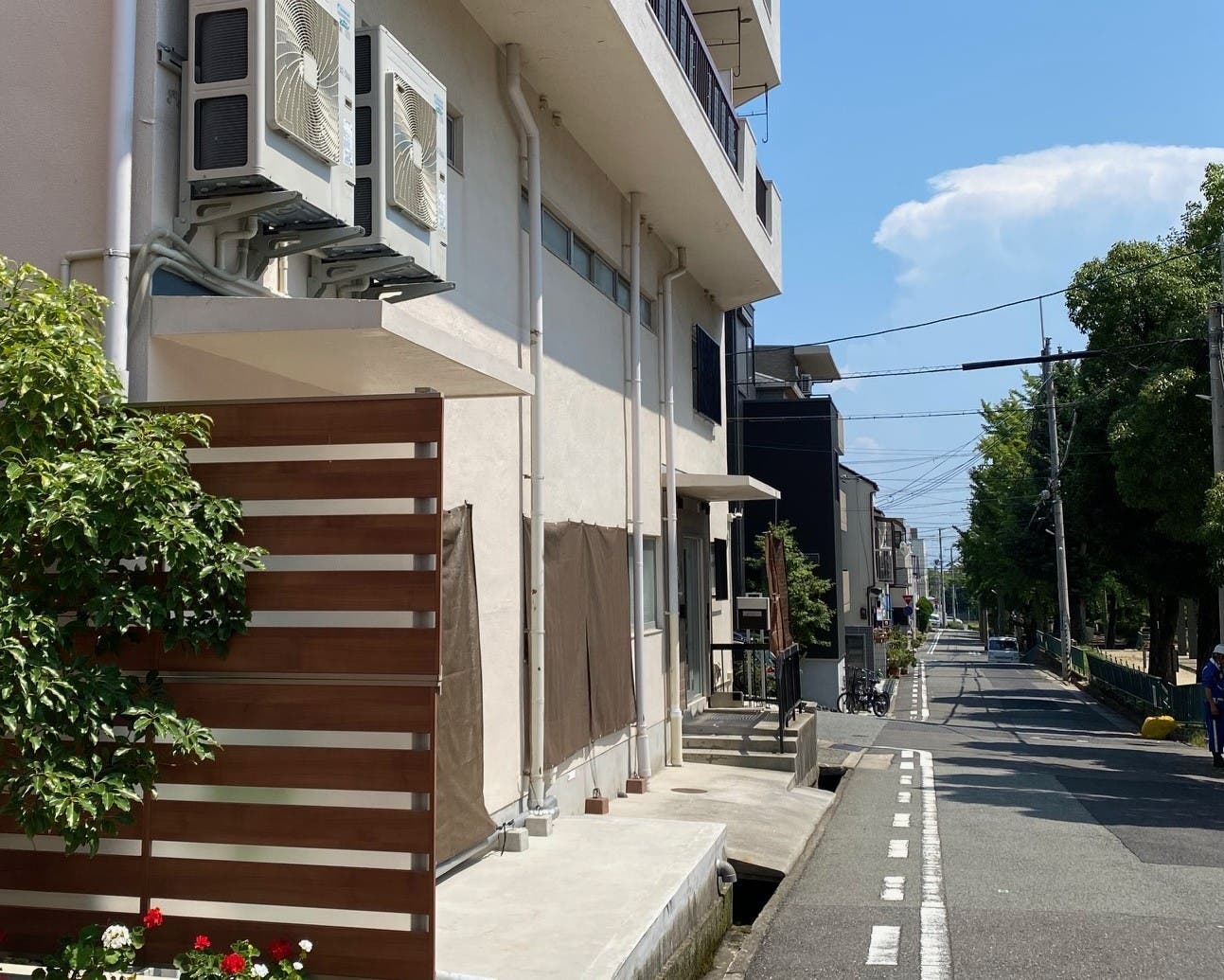 神戸【阪急六甲駅徒歩８分】１時間1,100円／フリードリンク付き6名会議室の写真13