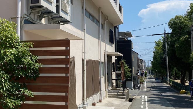 神戸【阪急六甲駅徒歩8分】1時間1,100円/フリードリンク付き6名会議室の写真13