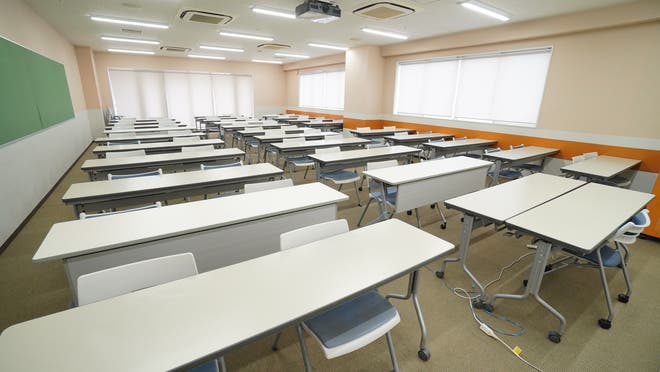 <英進館天神本館3号館レンタルスペース9階会議室>50名収容面談室💺セミナー/講演会/説明会/会議の写真2