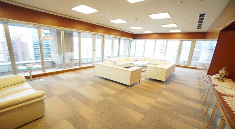 ＜英進館天神本館3号館レンタルスペース9階応接室＞8名収容応接室💺会議/打ち合わせ/商談/面談/面接