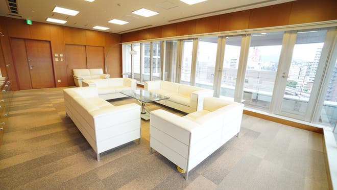 <英進館天神本館3号館レンタルスペース9階応接室>8名収容応接室💺会議/打ち合わせ/商談/面談/面接の写真2