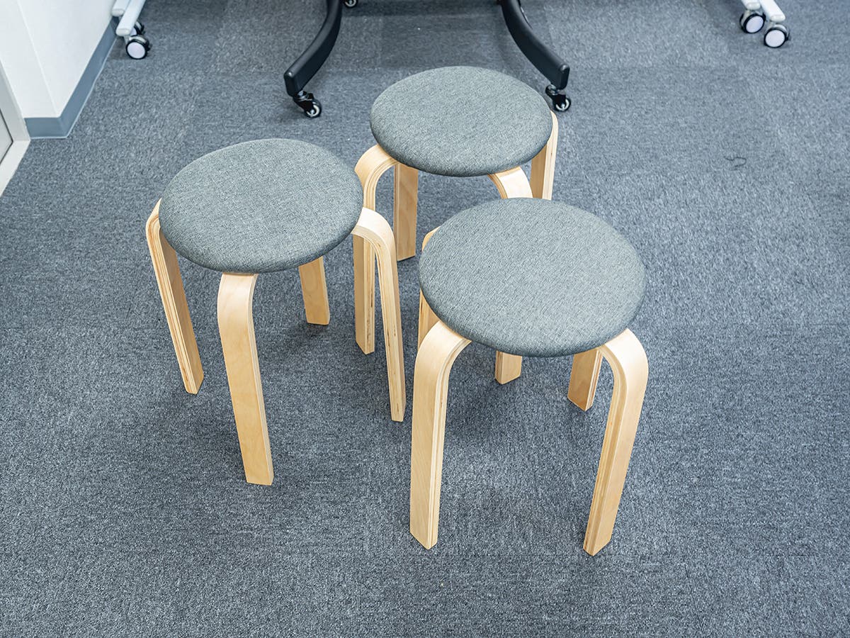 【ROOMs第2会議室】神田駅 東口1分 最大12名/施術ベット2台/光回線/会議/ボドゲ/セミナー/ボドゲ/撮影【安い・綺麗】の写真15