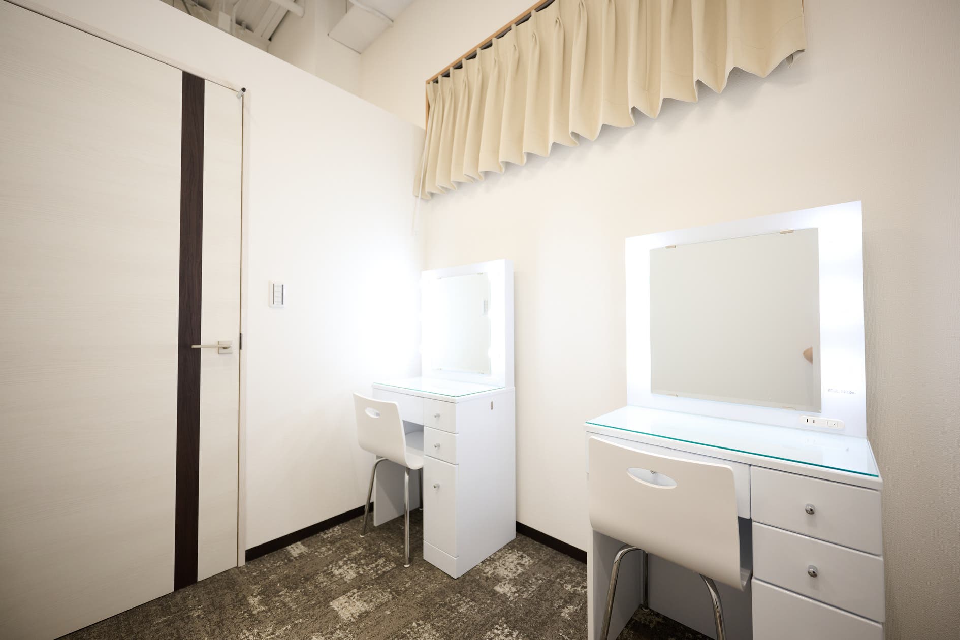 埼玉県戸田市にある本格的な白ホリスタジオの写真4