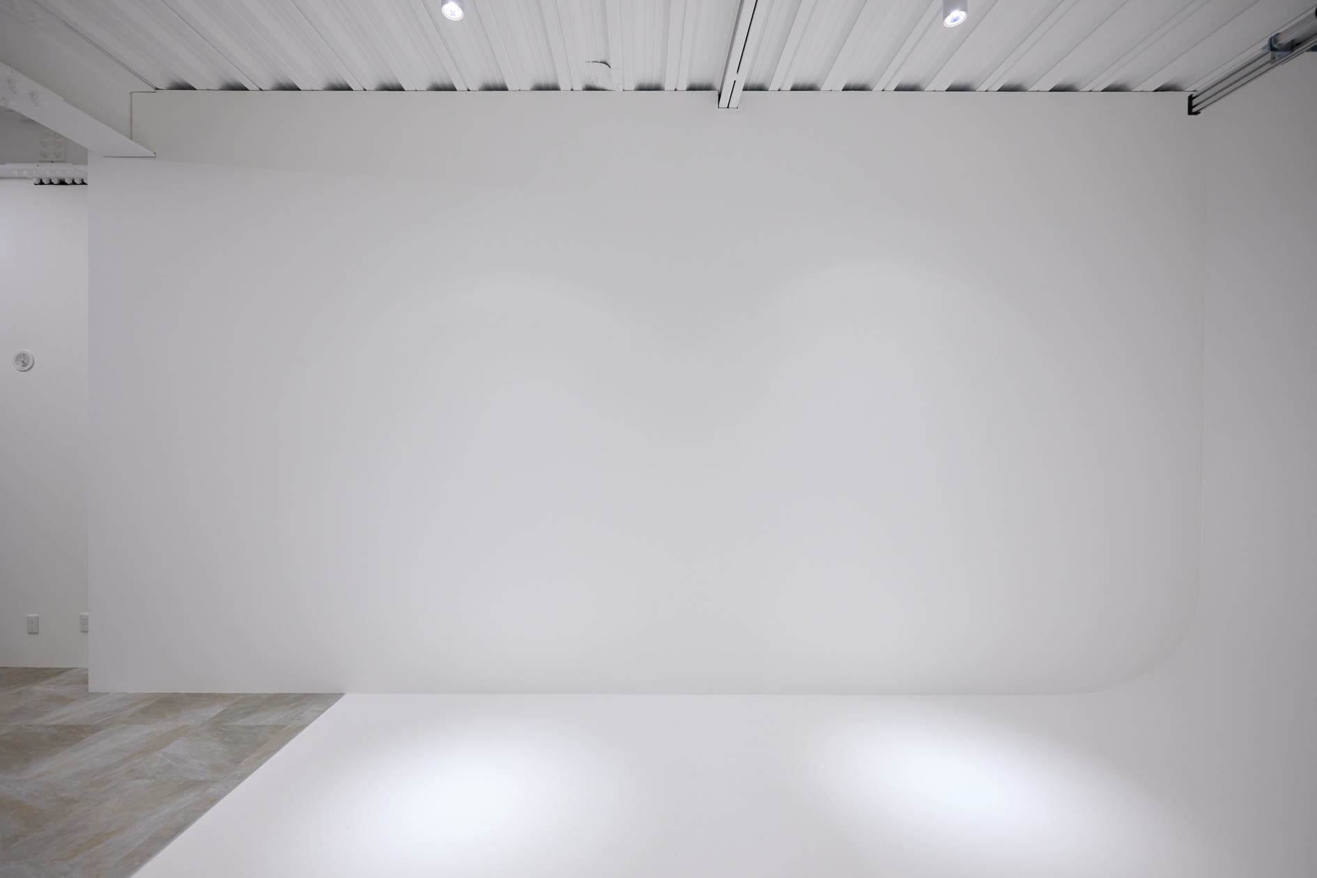 埼玉県戸田市にある本格的な白ホリスタジオの写真5