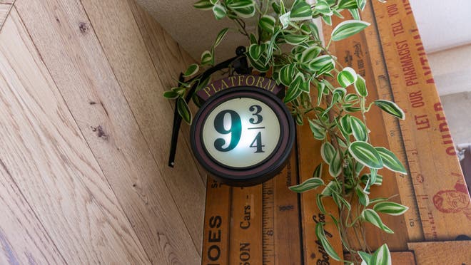 桜木町駅1分🚶高速光回線⚡最上階10階・角部屋の静かな個室|緑豊かなカフェ風インテリア|会議・自習・作業に最適な多目的スペースの写真16