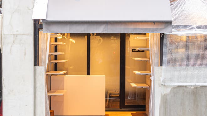 【飯田橋駅3分】展示会やポップアップストア、ワークショップ等に最適な「神楽坂」中心地で人気のカフェ併設の路面イベントスペースの写真2