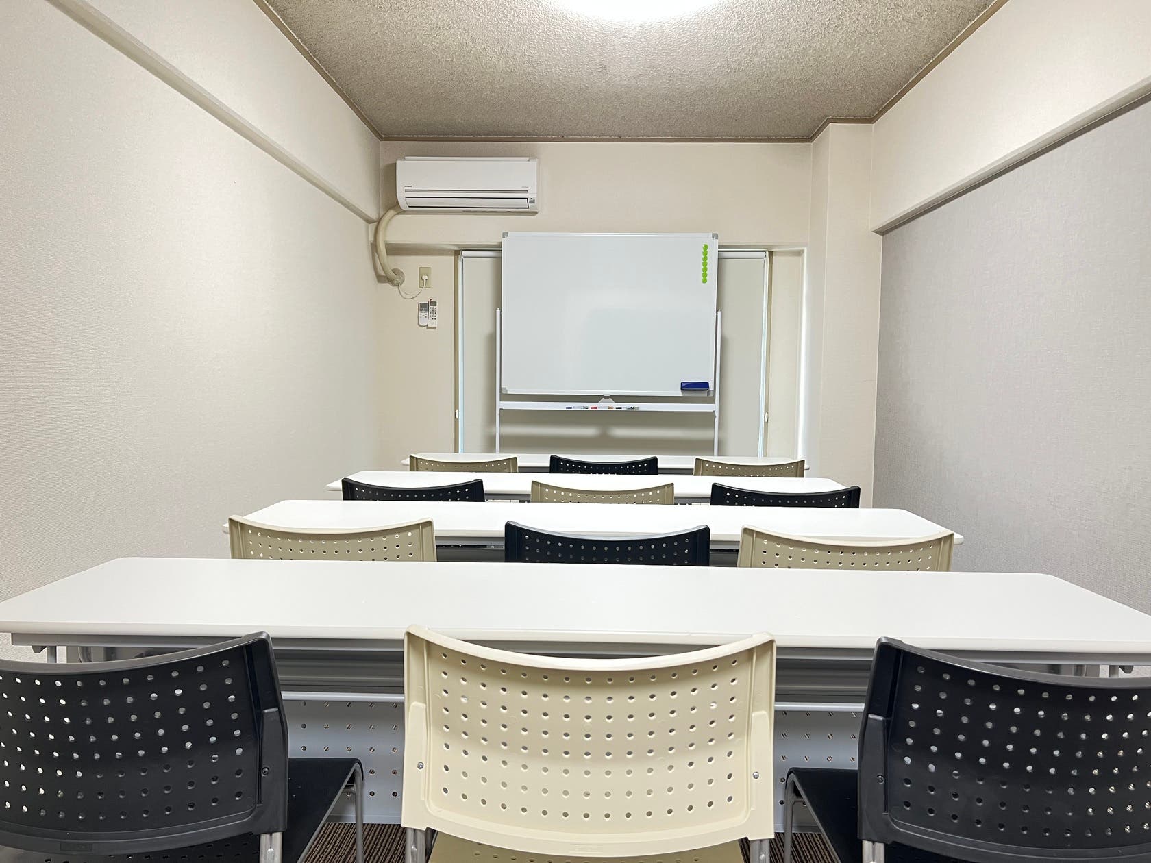 【インボイス対応で経費も安心】◆お気軽会議室博多hexa◆駅徒歩4分/18人収容/大型モニター/高速wifi/当日予約可の写真7