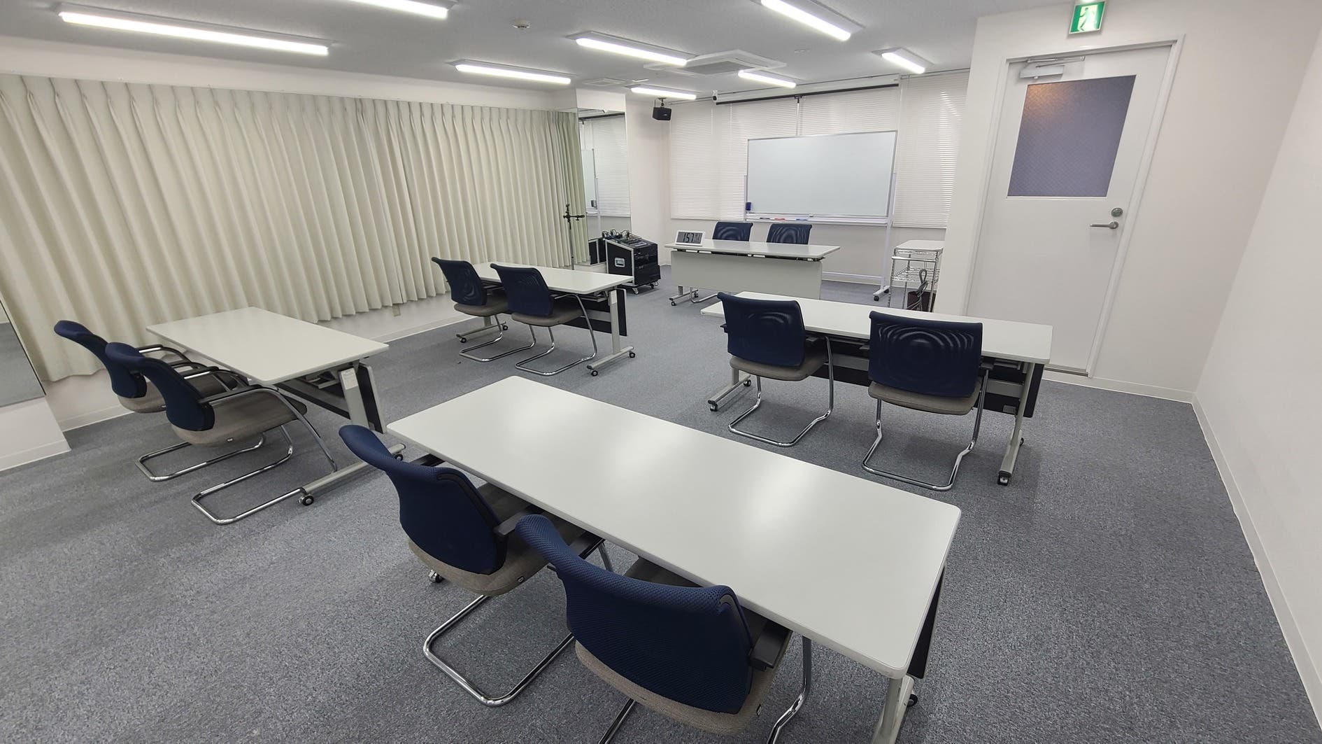 【無料プラン】オフィステーブルの画像1