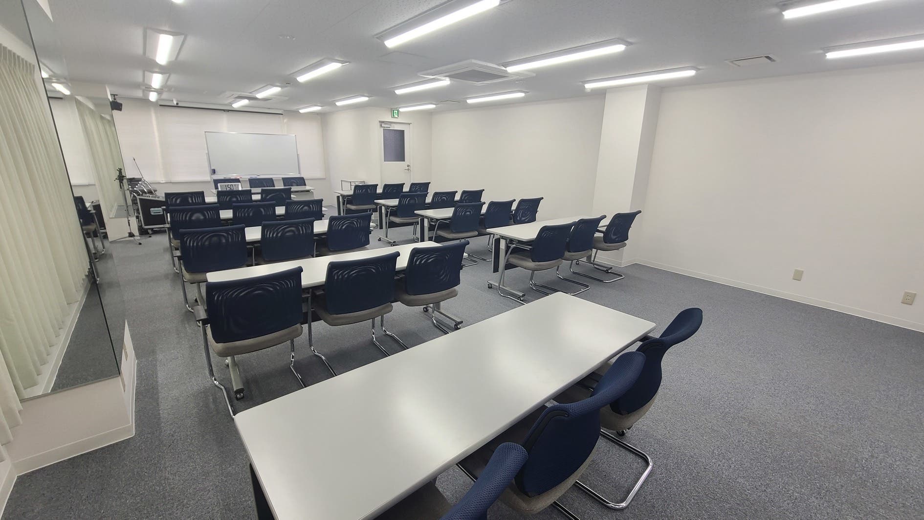 【ミディアムプラン】オフィステーブルの画像1