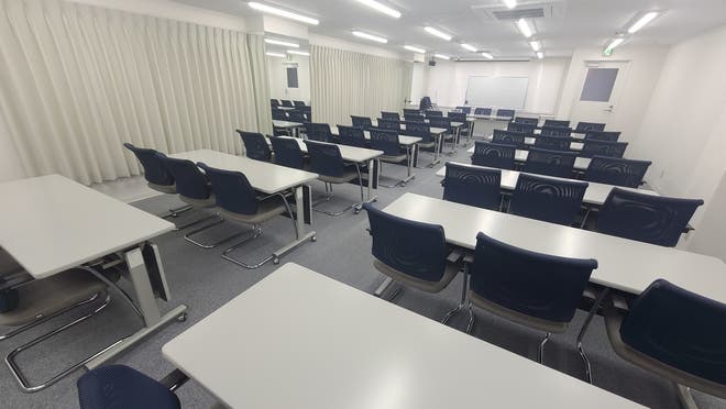 南浦和駅徒歩1分 多目的スタジオ【31〜50名様プラン】【会議室利用】の写真1