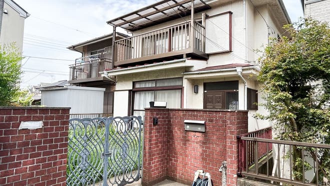 築40年以上の庭付き戸建てスタジオの写真1