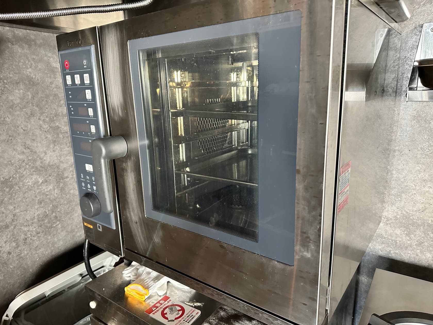 麻布台ヒルズから徒歩３分の会員制レストランの写真11