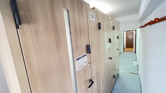 <ワークブース天神No.3>天神駅・赤坂駅徒歩5分!無料Wi-Fi・電源・モニターあり!テレワーク/面接/自習/作業場所の写真3