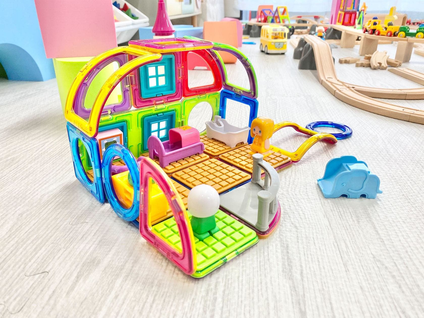 【渋谷区】代々木徒歩6分/南新宿4👶子連れ専用ママ会ルーム"mamaco"👩/~22名/知育おもちゃ/巨大クッション🧸🤖新年会の写真5