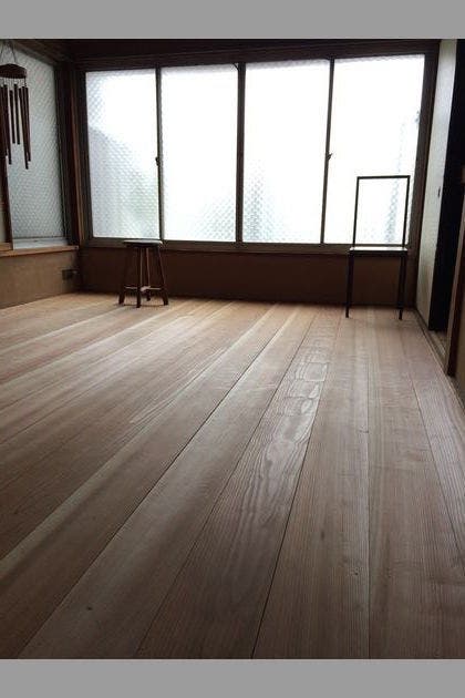 6畳・西荻窪　レンタルスペース　三つ枝商店2F　ゆっくりどう　／　西荻窪　レンタルスペース　無垢フローリング（杉）の写真8