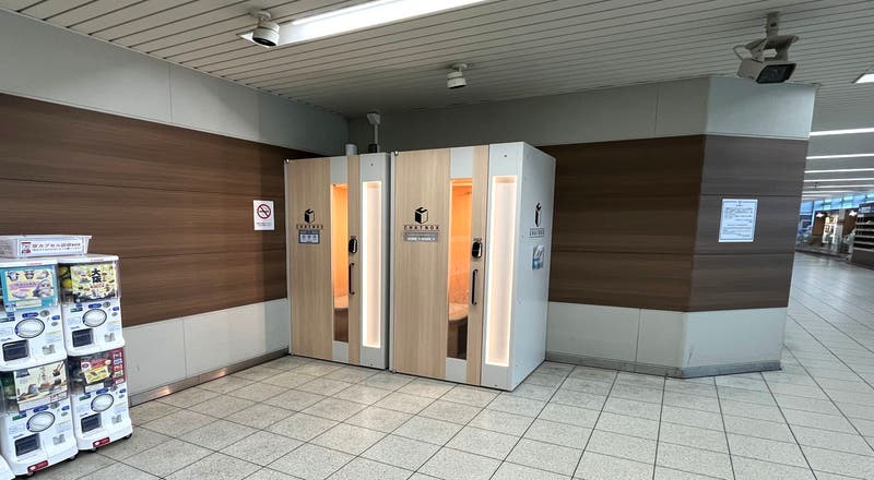 【CHATBOXモノレール蛍池駅・改札内】202ブース　Web会議・通話に最適/Wi-fi/電源あり