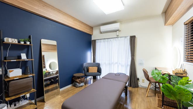 【三鷹駅3分】完全個室のプライベートサロン✨ブラウンを基調とした良質空間🌿の写真1