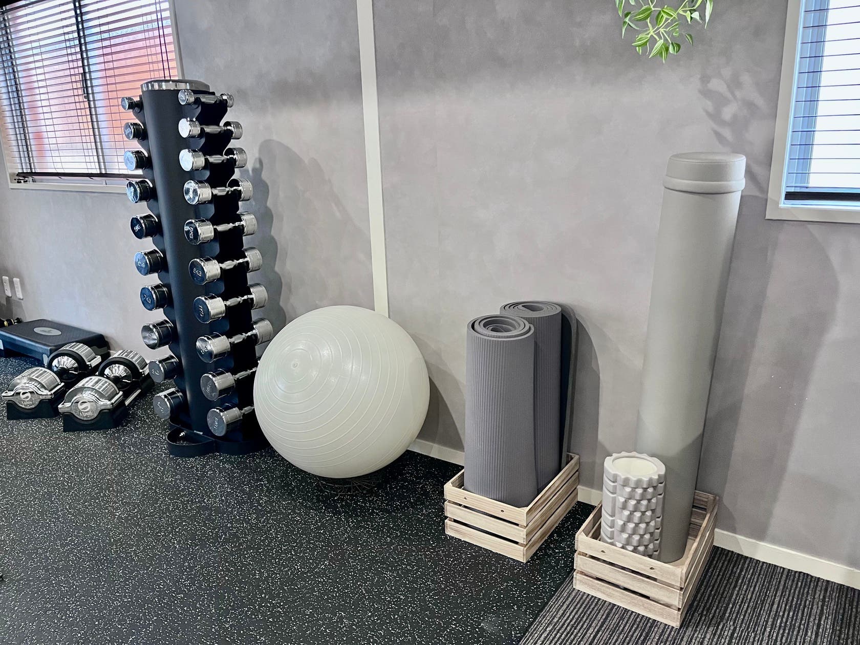 🌿海外風お洒落なレンタルジム🌿圧倒的な清潔感と広々空間で快適なトレーニングに！の写真8