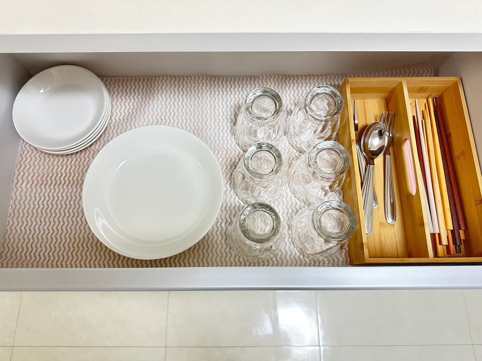 お気軽スペースchill　パーティースペース【鹿児島中央駅西口から徒歩5分】便利な立地、女子会、オフ会、テレワークに最適♪の写真16