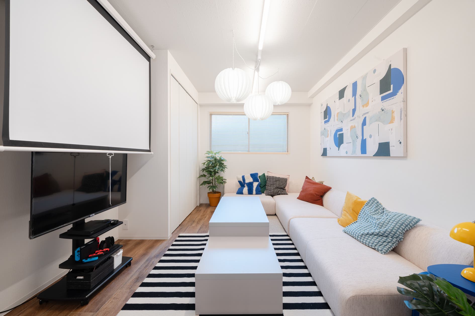 ボドゲ秋葉原7号店🌟ボードゲーム８５種類🎲ダーツ🎯プロジェクター📽️大画面TV📺光回線の写真5