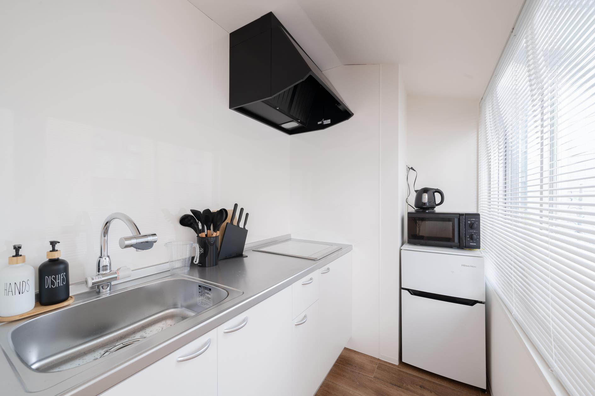 ボドゲ秋葉原7号店🌟ボードゲーム８５種類🎲ダーツ🎯プロジェクター📽️大画面TV📺光回線の写真20