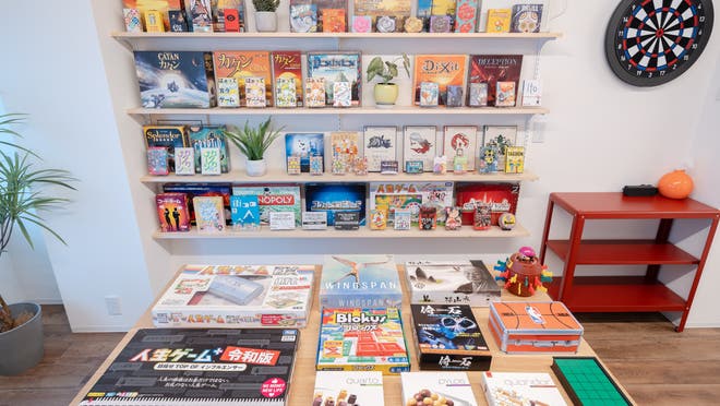 ボドゲ秋葉原7号店🌟ボードゲーム85種類🎲ダーツ🎯プロジェクター📽️大画面TV📺光回線の写真4