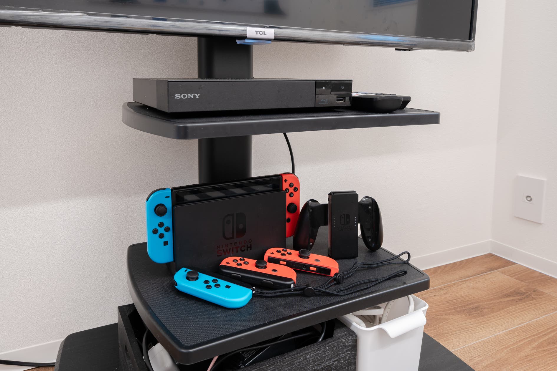 ボドゲ秋葉原7号店🌟ボードゲーム８５種類🎲ダーツ🎯プロジェクター📽️大画面TV📺光回線の写真25