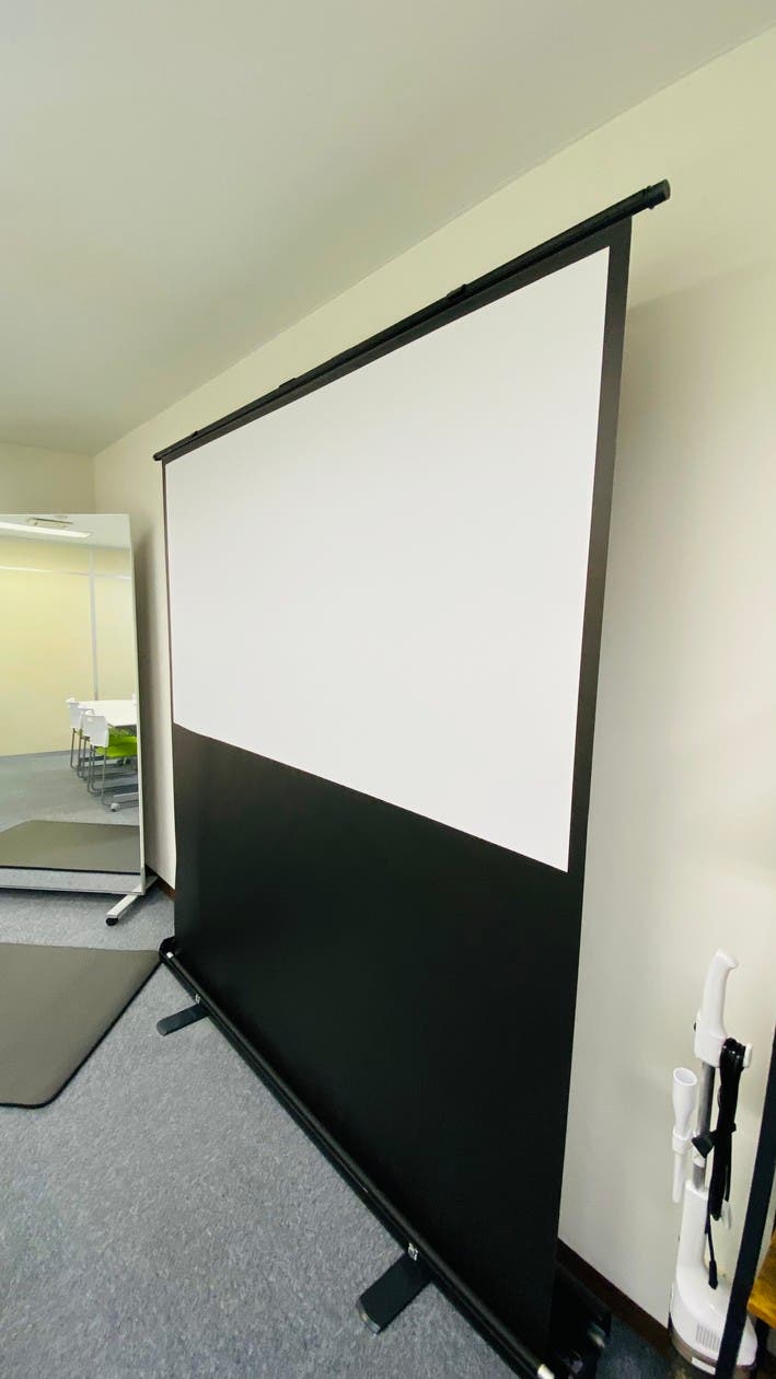 【宇都宮駅東口すぐ】最大15名80㌅スクリーン,大型モニターなど設備充実！ 会議/セミナー/面接/学生/動画撮影/お1人もOK！の写真7