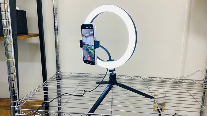 【宇都宮駅東口すぐ】最大15名80㌅スクリーン,大型モニターなど設備充実! 会議/セミナー/面接/学生/動画撮影/お1人もOK!の写真9