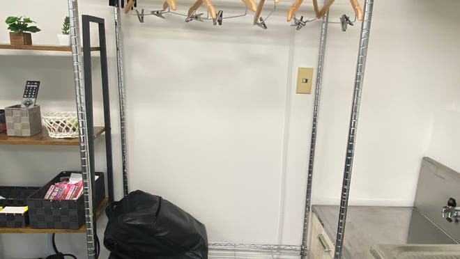 【宇都宮駅東口すぐ】最大15名80㌅スクリーン,大型モニターなど設備充実! 会議/セミナー/面接/学生/動画撮影/お1人もOK!の写真12