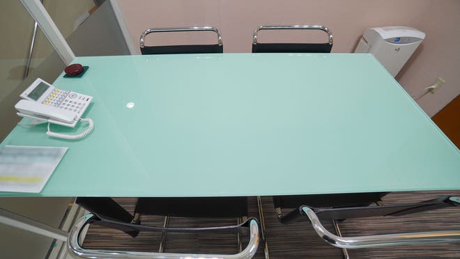 <英進館天神本館3号館レンタルスペース201>2名収容面談室💺会議/打ち合わせ/商談/面談/面接の写真5