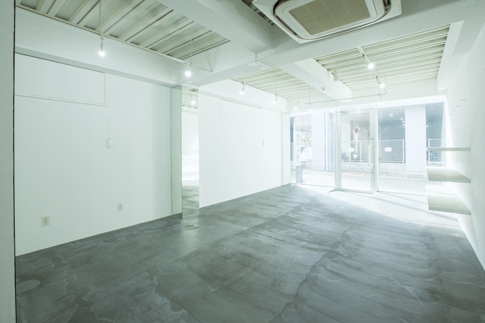 【薬院大通駅6分】展示会やポップアップストアに適した、シンプルな路面スペースの写真6