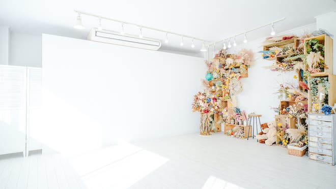 駅近・自然光が綺麗なちいさなフォトスタジオ撮影機材充実ですの写真2